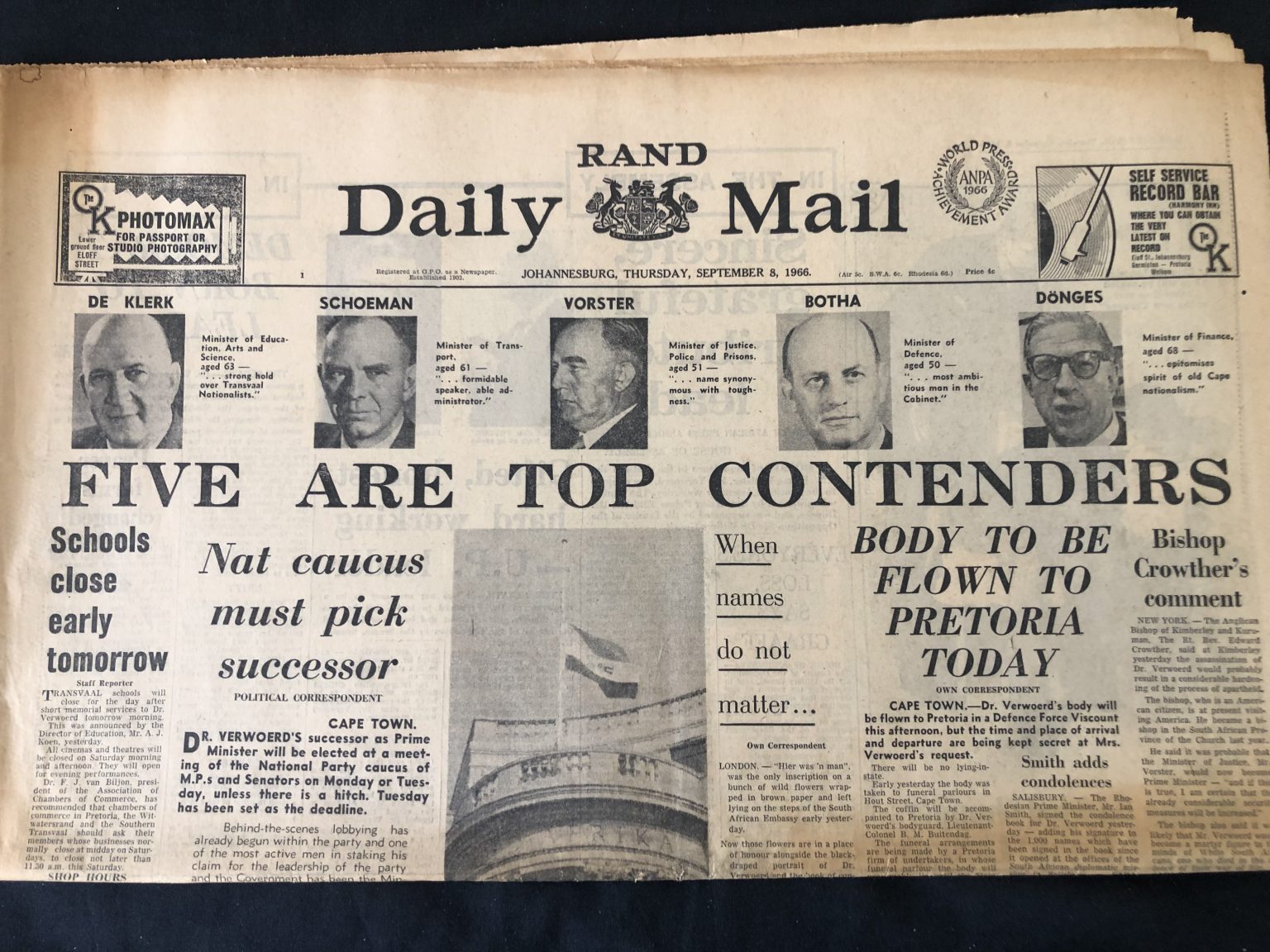 LEGENDARIESE ‘RAND DAILY MAIL’ EN ANDER ENGELSE KOERANTE SLUIT ONDER ...