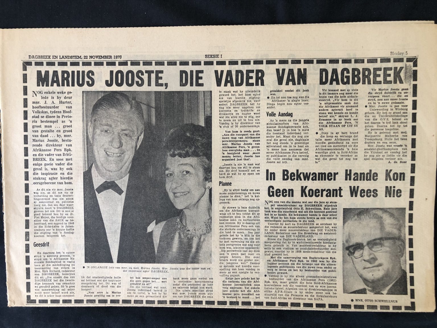 SONDAGKOERANTE: VAN ‘DAGBREEK’ TOT ‘RAPPORT’, ‘DIE WêRELD’, ‘SONDAG ...