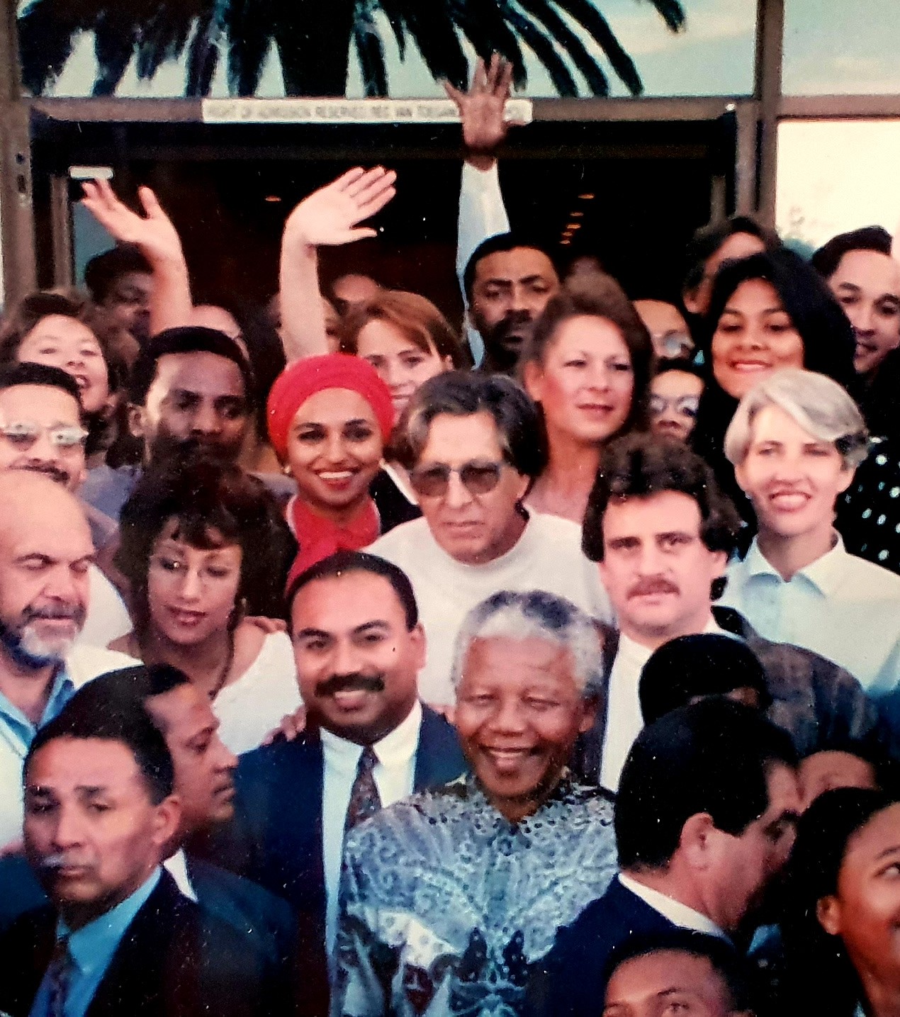 JEAN OOSTHUIZEN SE JOERNALISTIEKE PAD VIA PERSKOR, DIE SAUK EN KERKBODE TOT VRYDENKENDE VRYSKUT ...